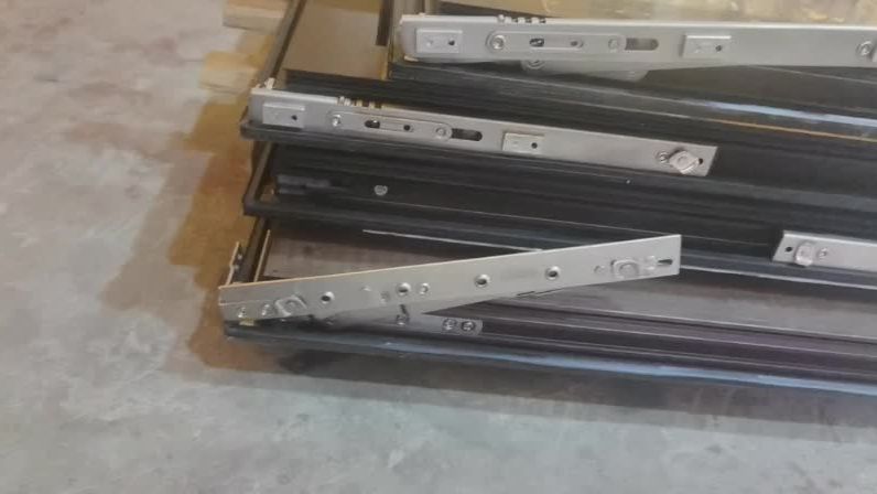 你们更喜欢那种铰链#重型推拉门 #重型断桥推拉门 #断桥推拉窗