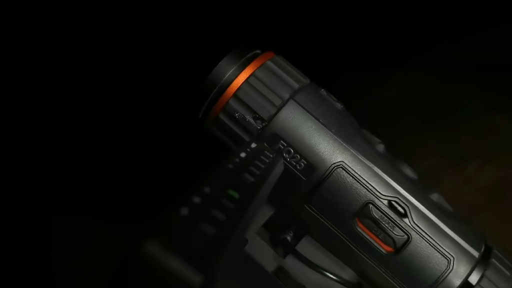 海康新款FQ25手持热搜640分辨率12微米探测器25MK超高热敏