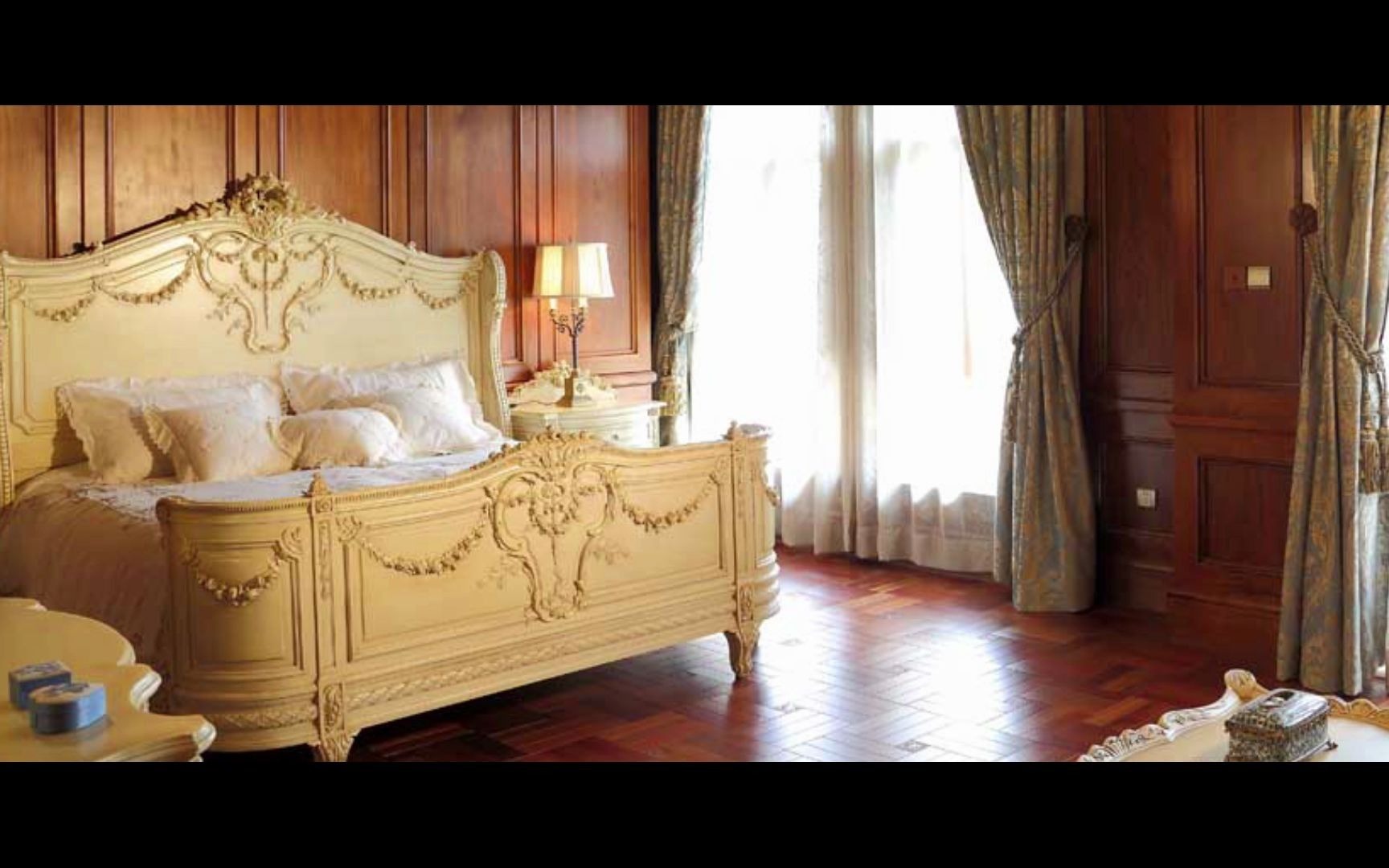 MAHOGNY玛赫格尼|全手工雕刻桃花芯木|优秀的欧式家具别墅入驻