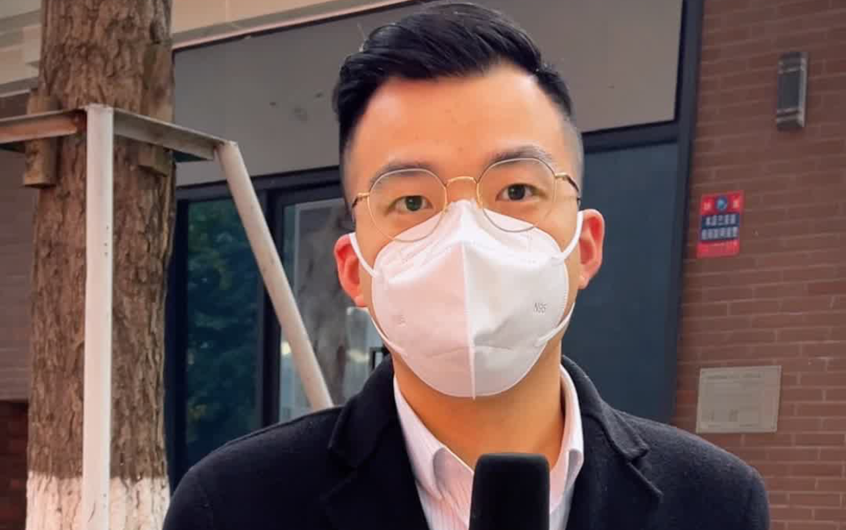 30岁重庆的银行业务,每月收入差不多1万!