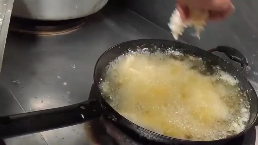 美味的炸鱼片,外脆内嫩。