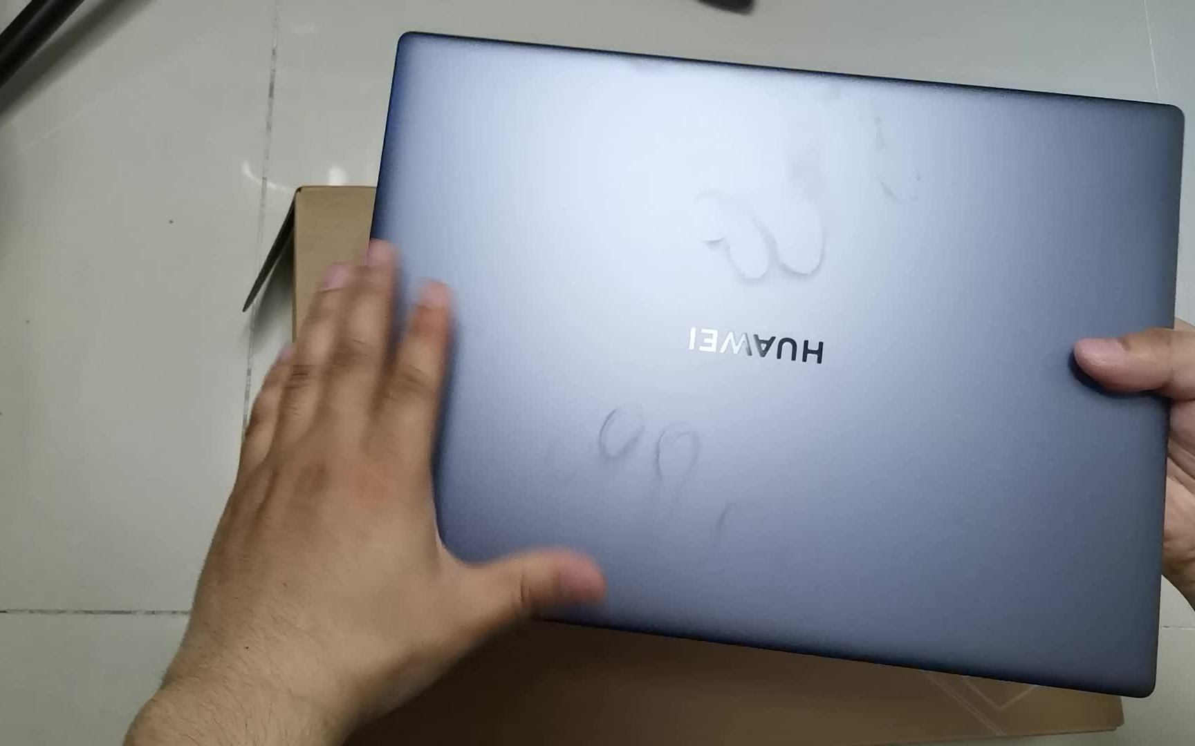 华为matebook14 2020新版笔记本电脑开箱(内含狗粮)