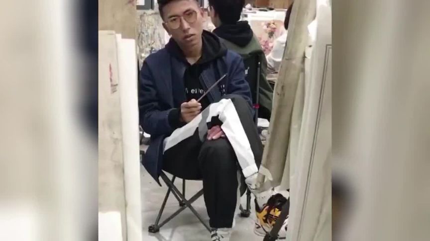 盘点搞怪学生遇到班主任的搞笑瞬间,最怕老师突然出现#班主任