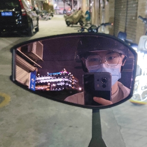 骑手阿离 