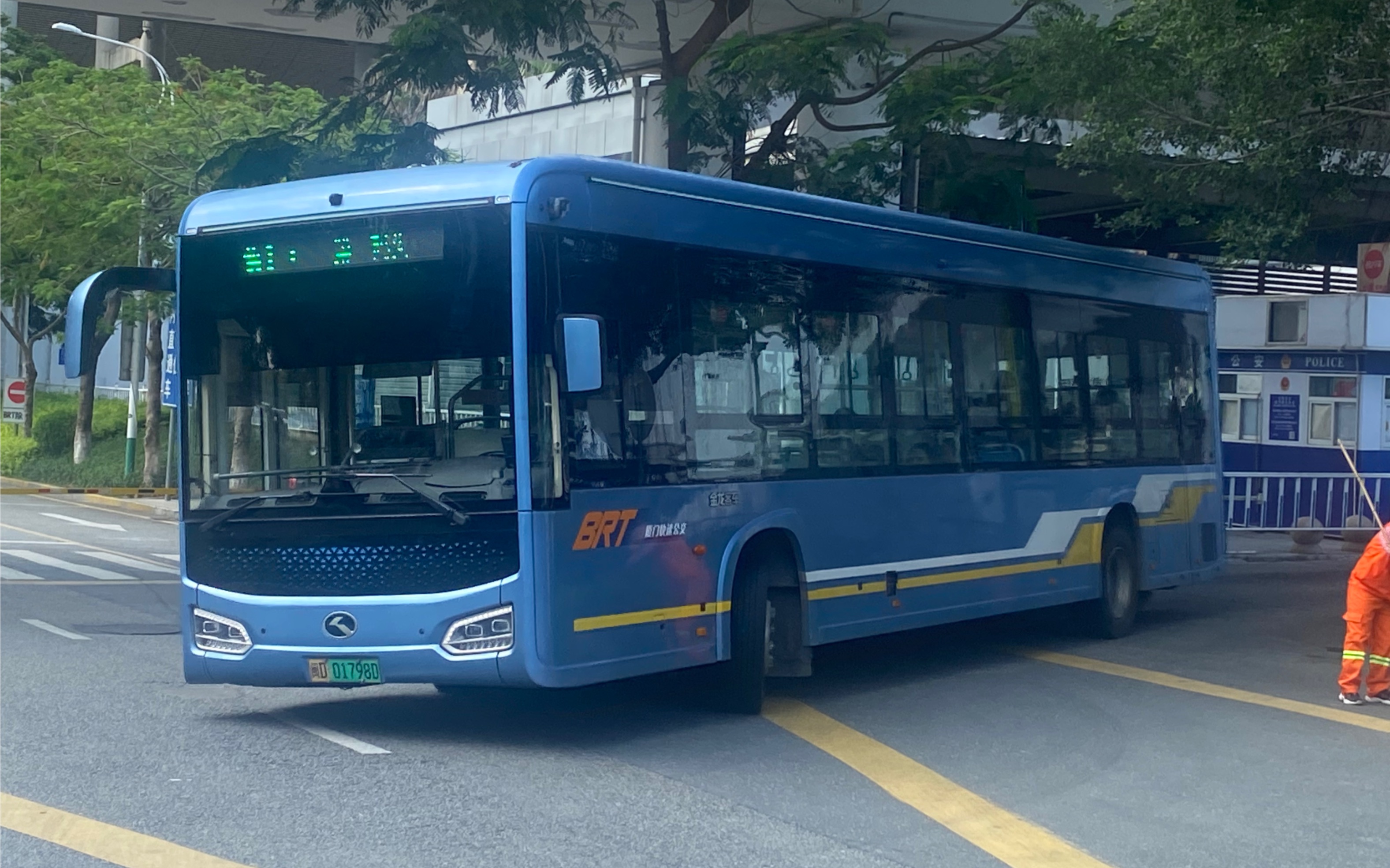 【厦门第一批智慧城市之光】厦门快速公交 金龙智慧城市之光XMQ...