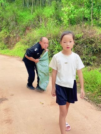 勇敢机智的小朋友