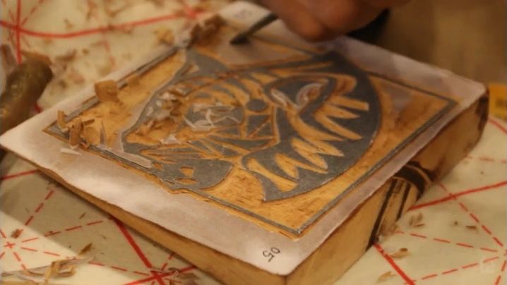 知道木版年画怎么制作的吗?让赛场上的这些雕版高手告诉你吧