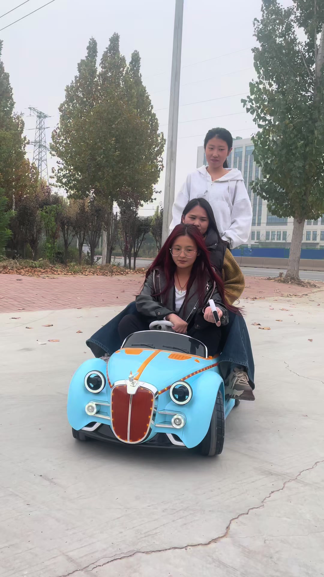 自己宝宝,必有排面#亲子车 #遛娃神器 #儿童电动玩具车