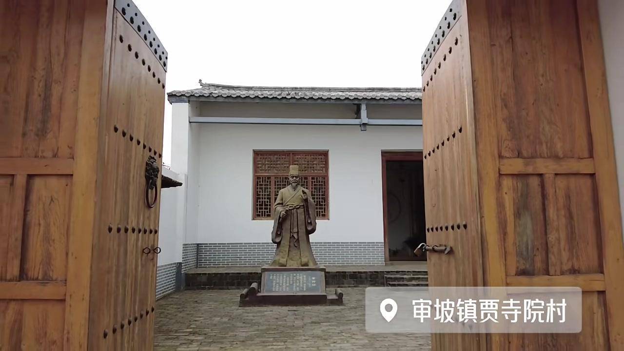 河北武邑:贾寺院村在农家书屋开展"书香润乡村阅读促振兴"全民阅读活动