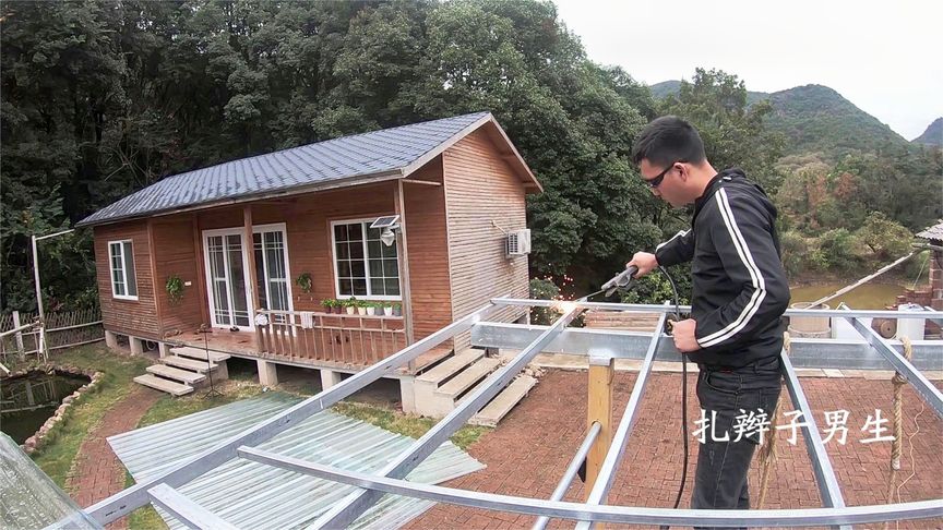 自己动手做的葡萄架,盖上透明顶实在太漂亮了