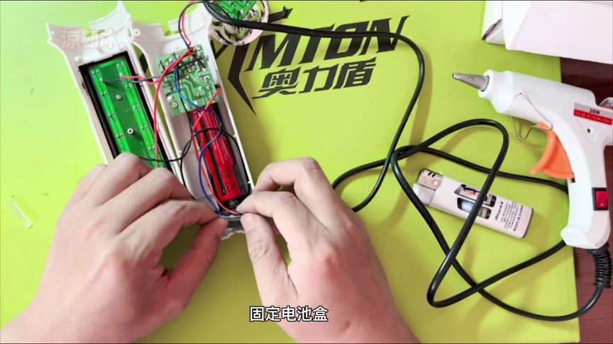 第一次发修复视频#手工diy 给手电筒换个锂电充电电池