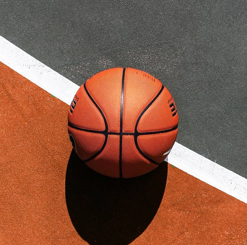 带着篮球去流浪 