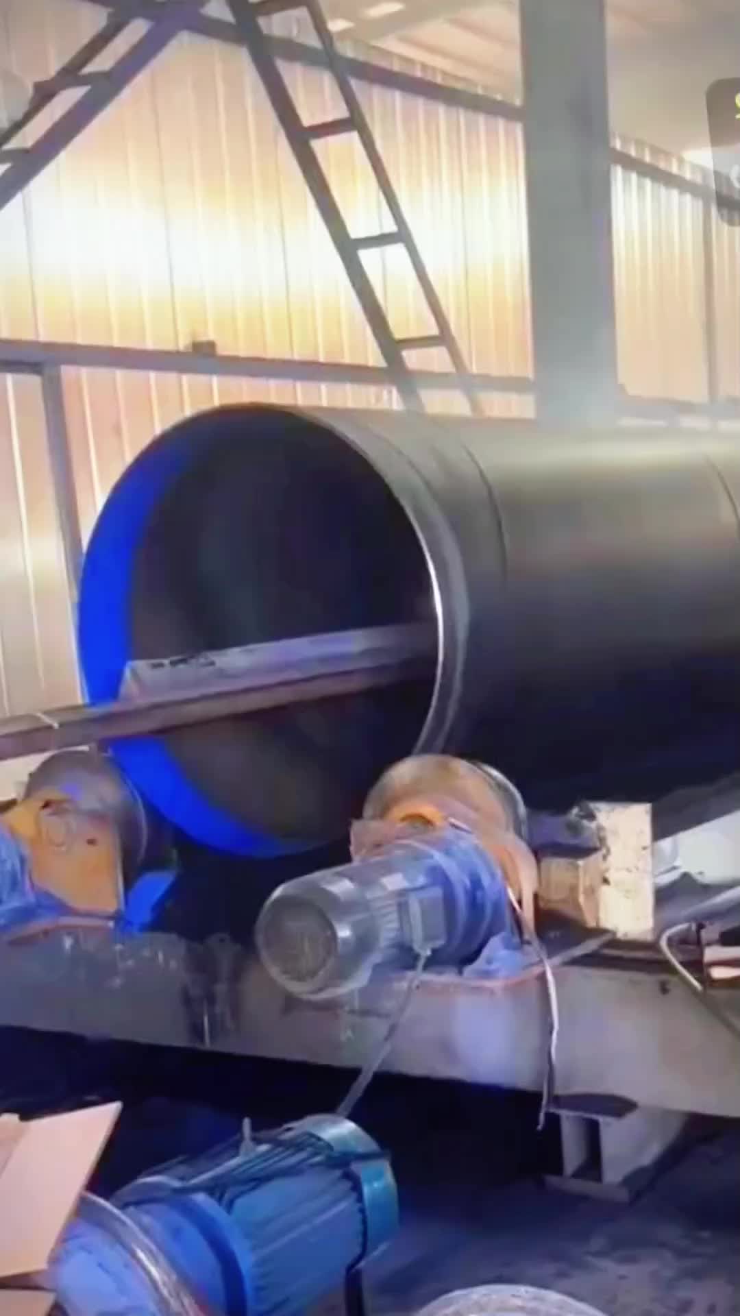 涂塑钢管生产过程 涂塑钢管生产过程#13207634666 #涂塑钢管生产...