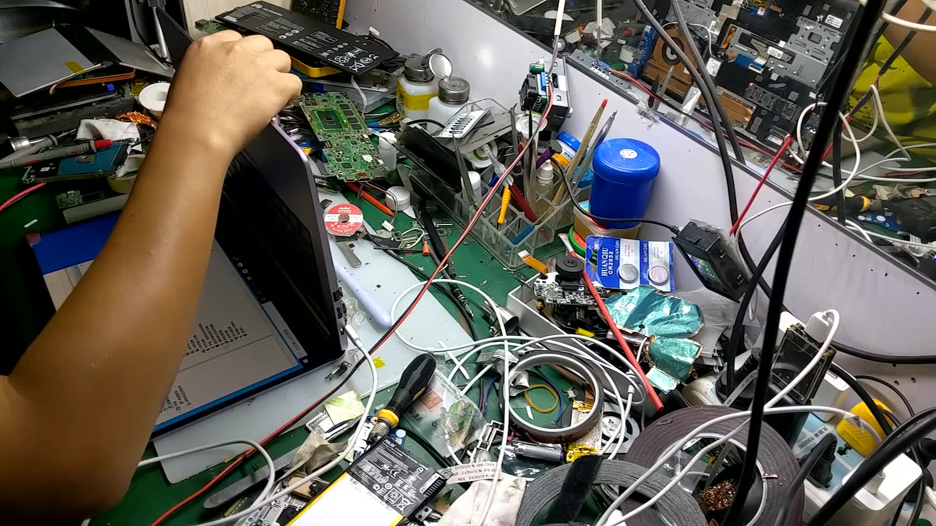 华为荣耀MagicBook WIF不好用如何处理I?