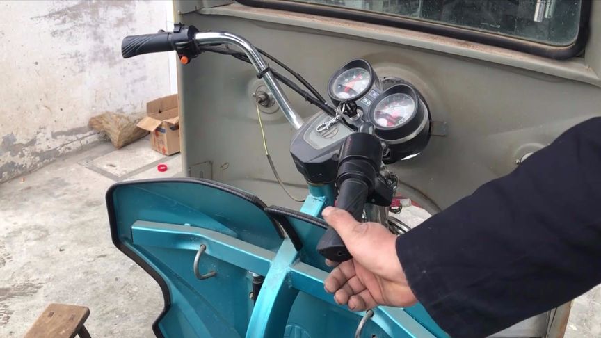 电动车行驶中,出现走走停停!这样的问题应该怎么维修?