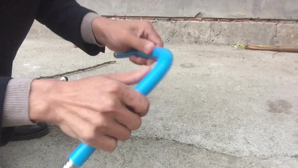 听说不锈钢波纹管中间不要直接,转弯处也不要弯头,真这么好吗?