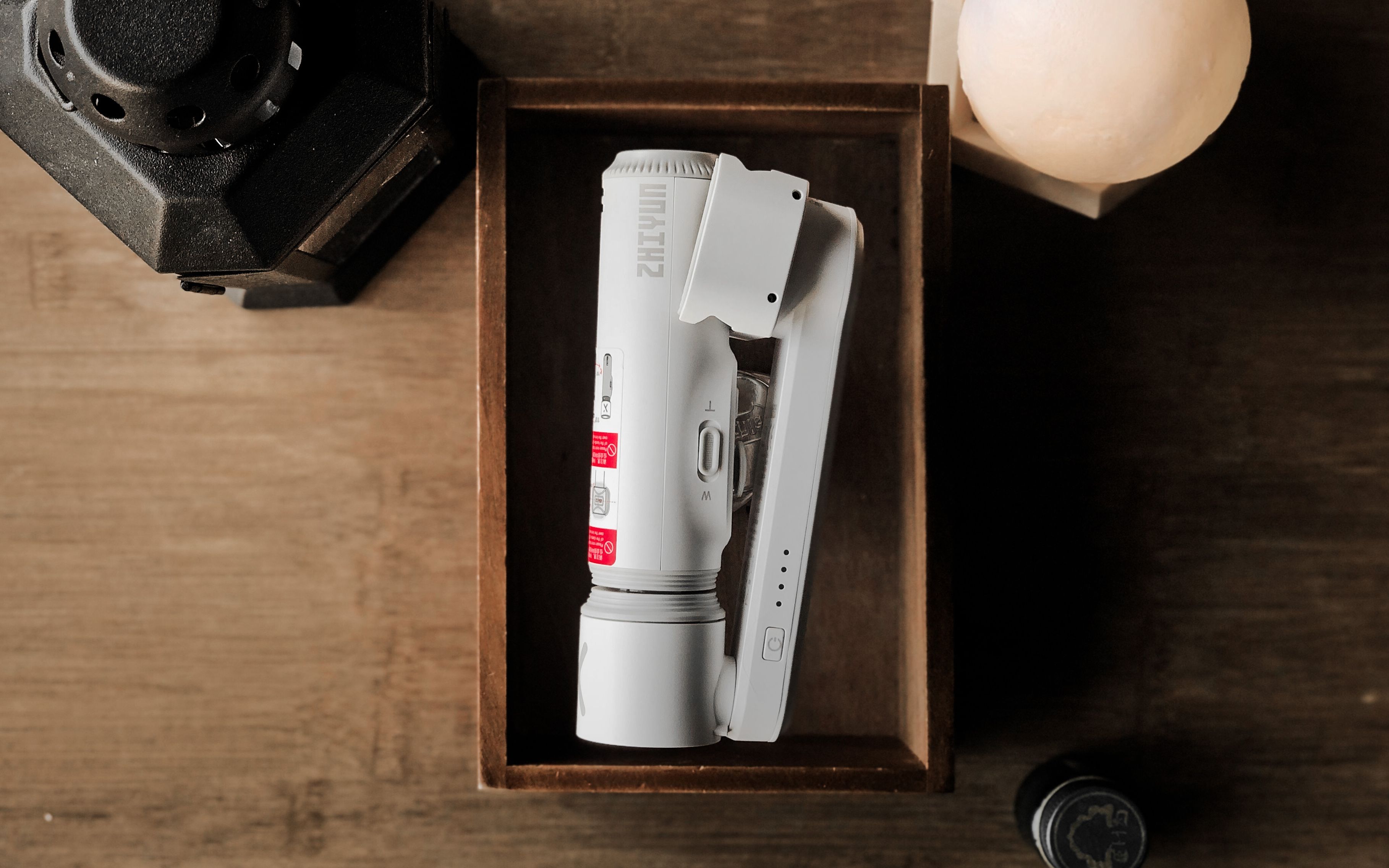 智云手机稳定器SMOOTH X 沉浸式开箱,299元你觉得值吗?