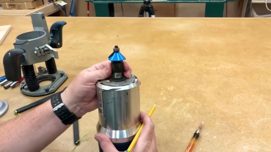 学习使用电动木工工具 手持式木工雕刻机及常用刀头的使用方法