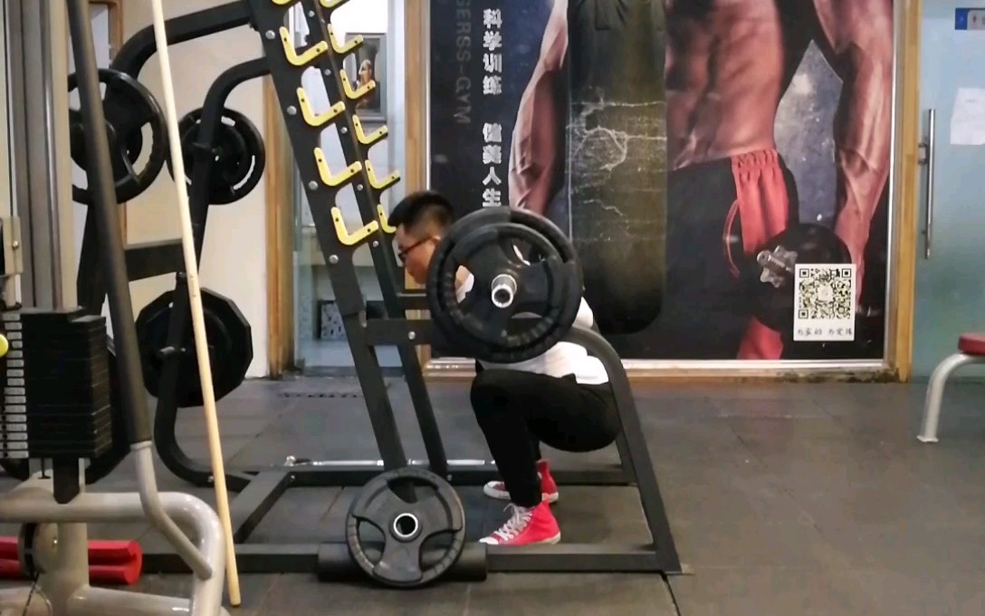 力量举基础课程--低杠深蹲动作模式建立