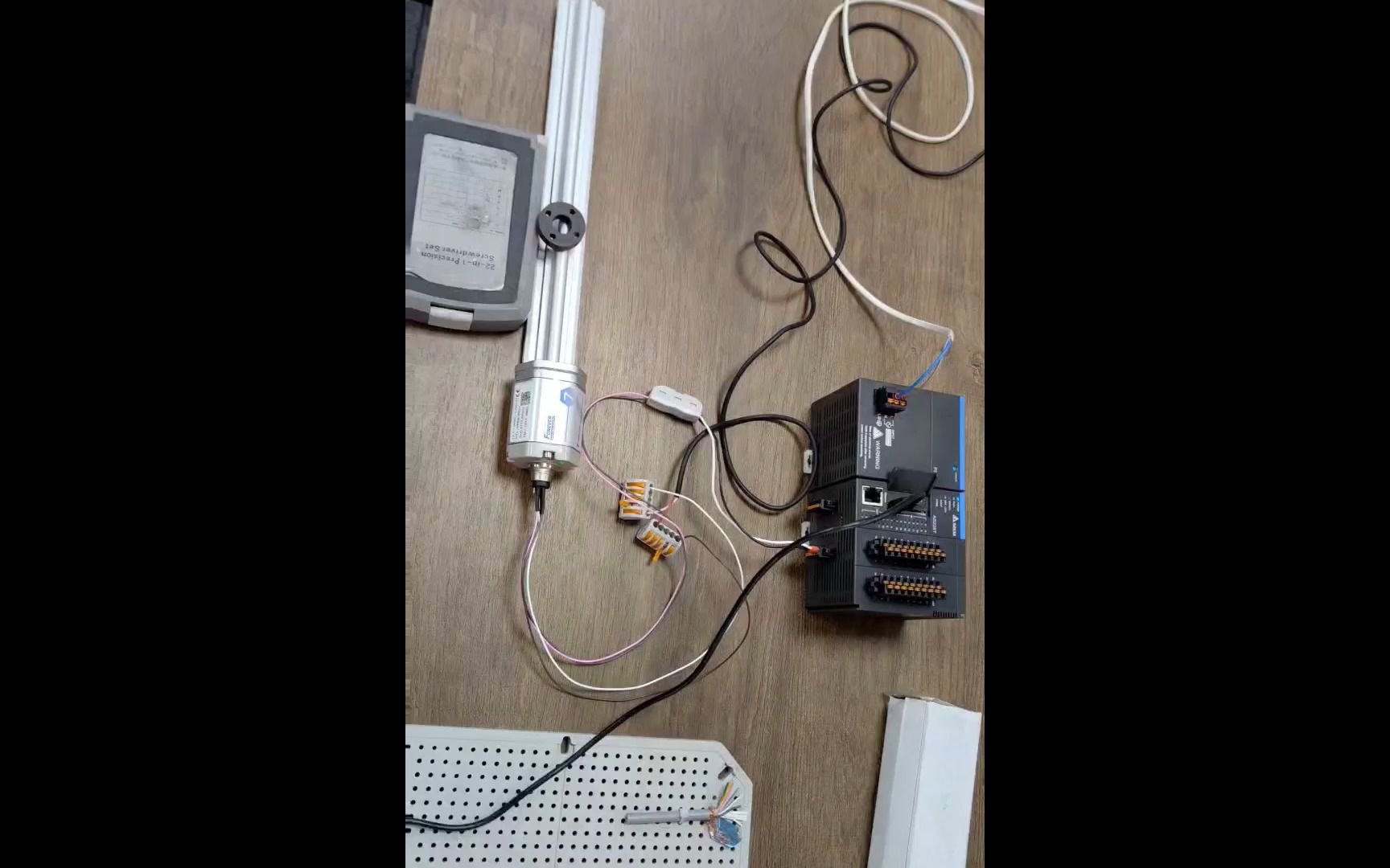 台达PLC组态canopen磁致伸缩位移传感器