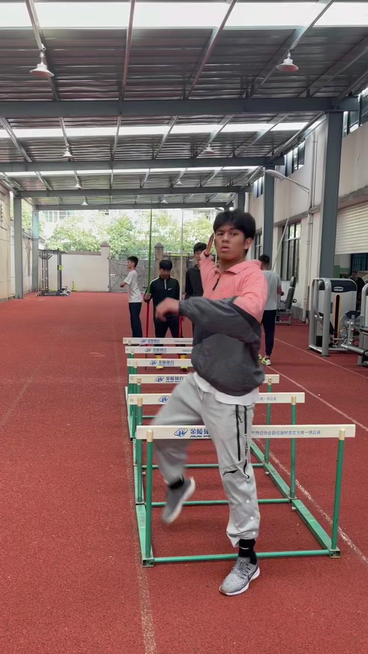 #日常训练 #竞技体育 #标枪技术 #标枪 #田径训练 #高难度动作
