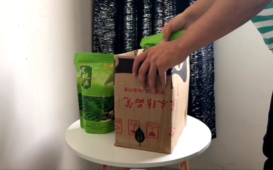 没用的大快递纸箱可以改成实用的小箱子,这