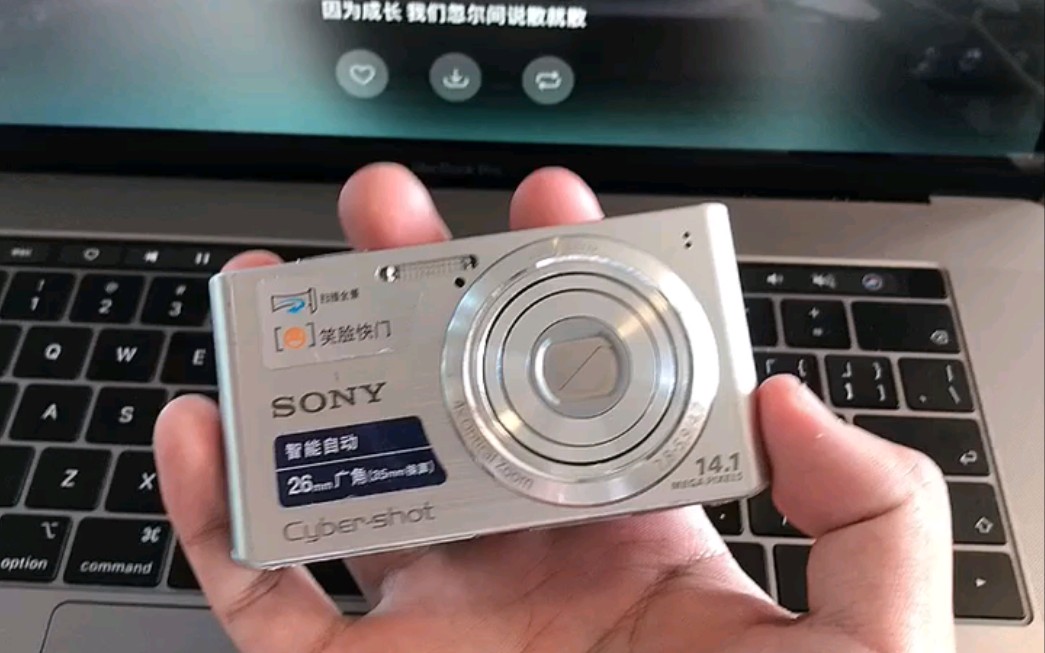 索尼w610 368¥成色不错 电池充电器存储卡读卡器
