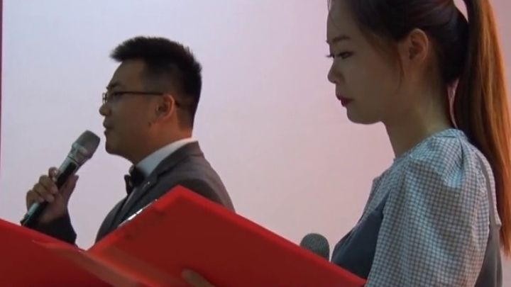 县图书馆举行庆国庆、迎中秋主题朗诵活动