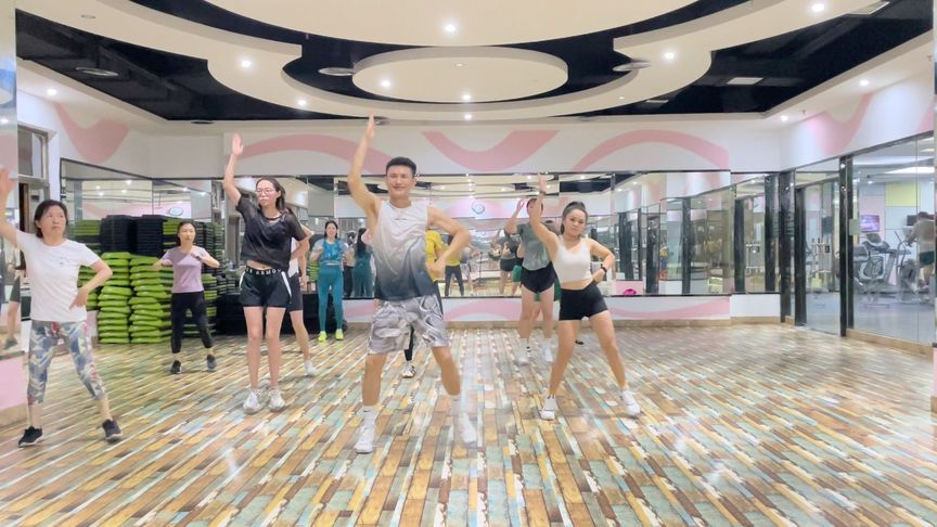 小城夏天 健身舞蹈完整版