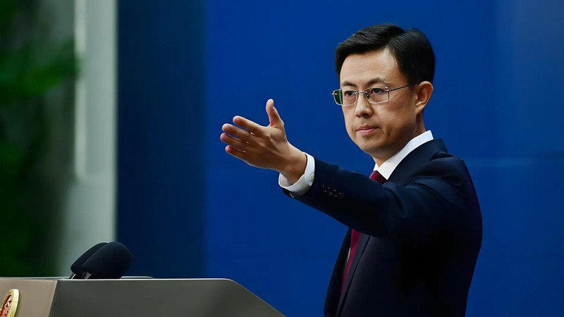中国撤侨尽显大国风范,而美国让公民自生自灭:去找第三方救你们!