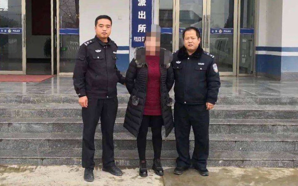 保姆沉迷赌博 偷雇主200多万财物:变卖金器名表茅台用于赌博,检察官...