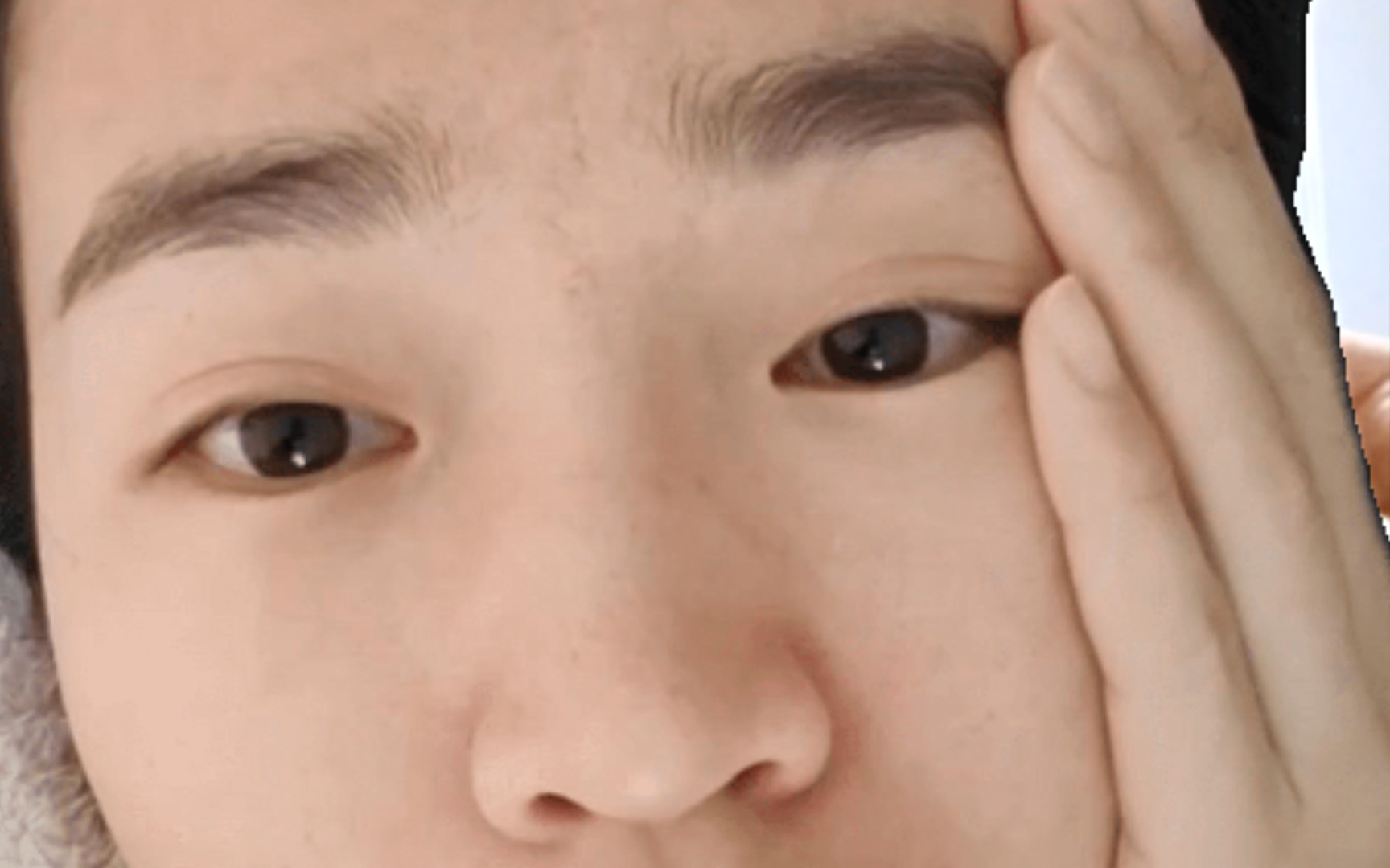 新冠过程身体酸痛 发烧小刀剌嗓子水泥塞鼻子咳嗽 流鼻涕