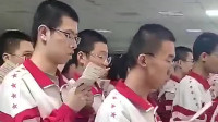 衡水中学学生们在食堂吃饭时的样子,一年能考上那么多清华北大是有...