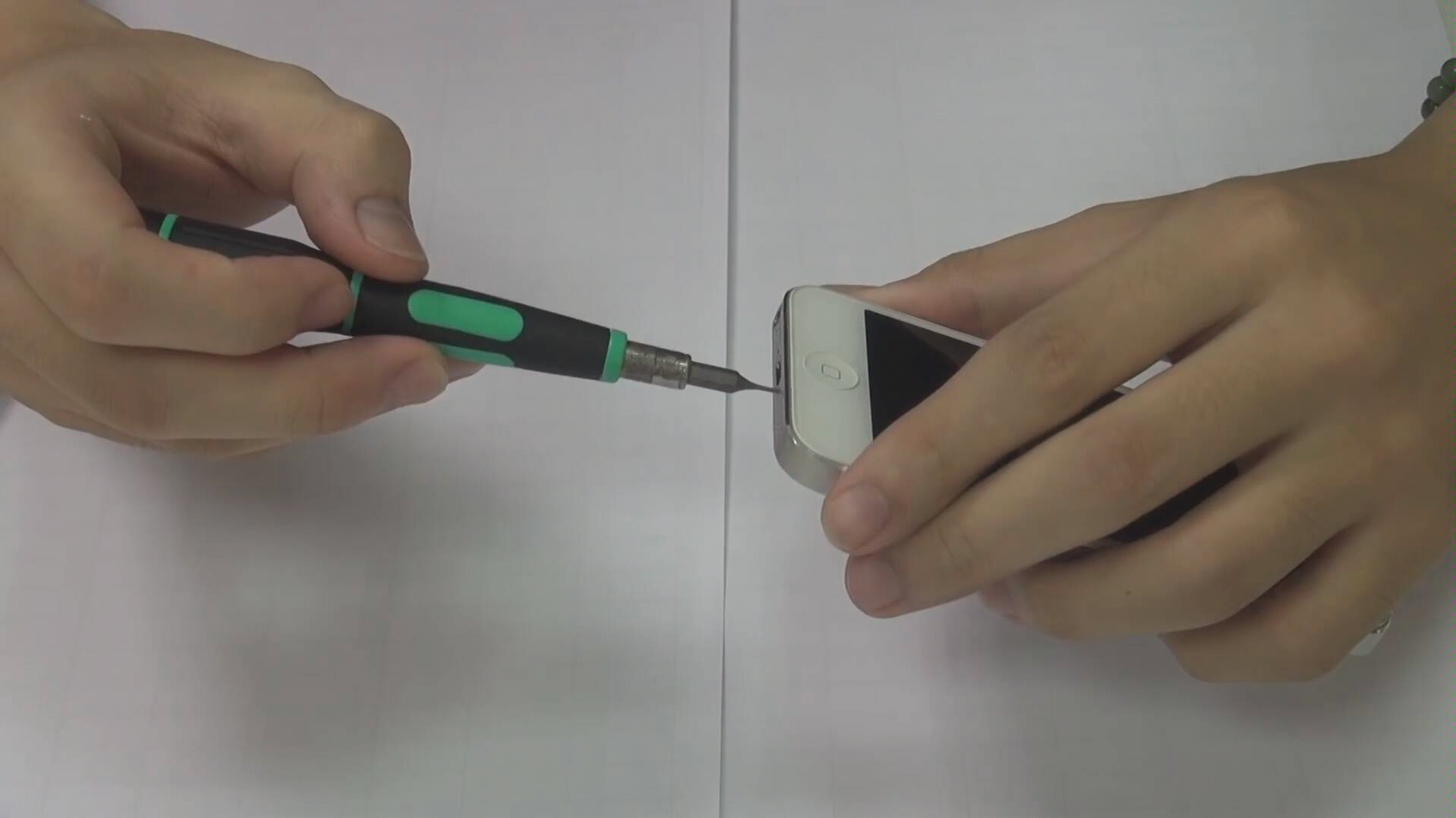 iPhone5手机拆机换主板教程