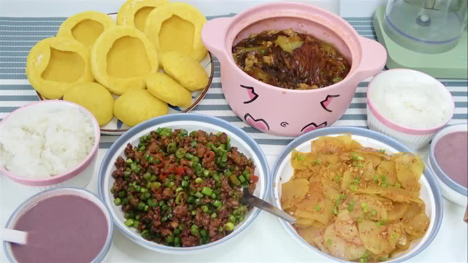 我家从不点外卖,厨房忙碌2小时,端上3菜1汤