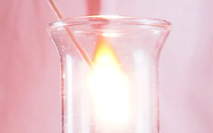 天呐撸～当过氧化氢溶液遇到84.