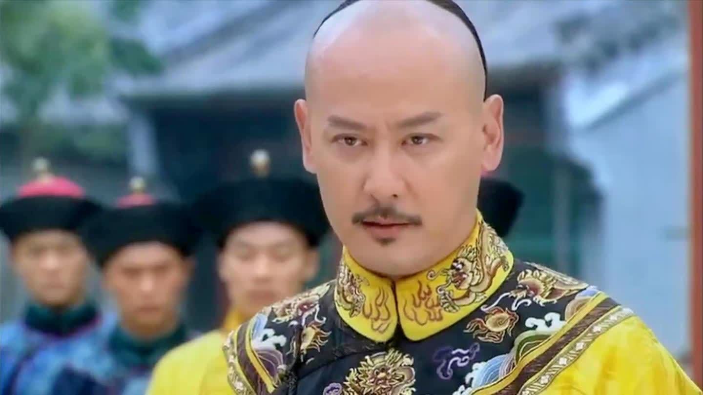 还珠格格:皇后逼香妃跳楼,皇上龙颜大怒:再动她扒了你.