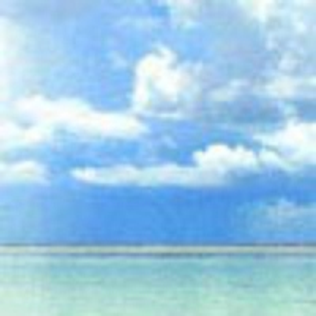 一个喜欢唱歌的孩子 