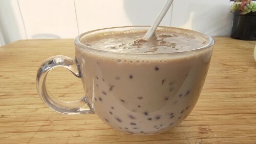 自制珍珠奶茶原来这么简单,家里有牛奶就能做,营养健康又好喝