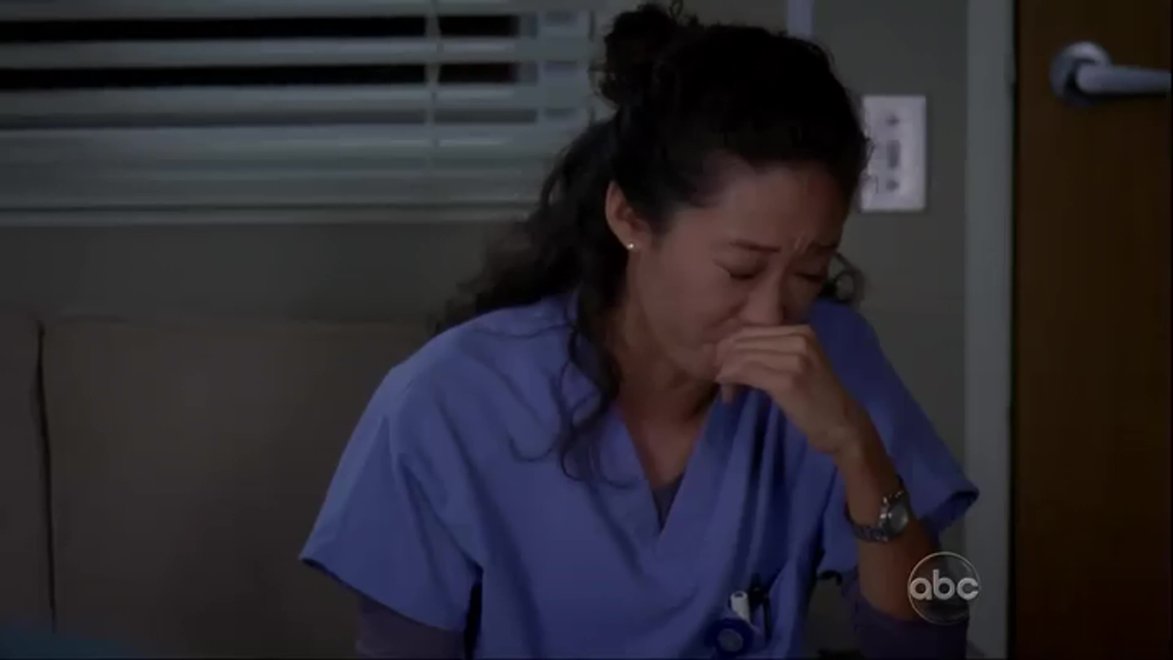 【实习医生格蕾】Cristina yang 因为抢不到外科手术在meredith前痛哭...