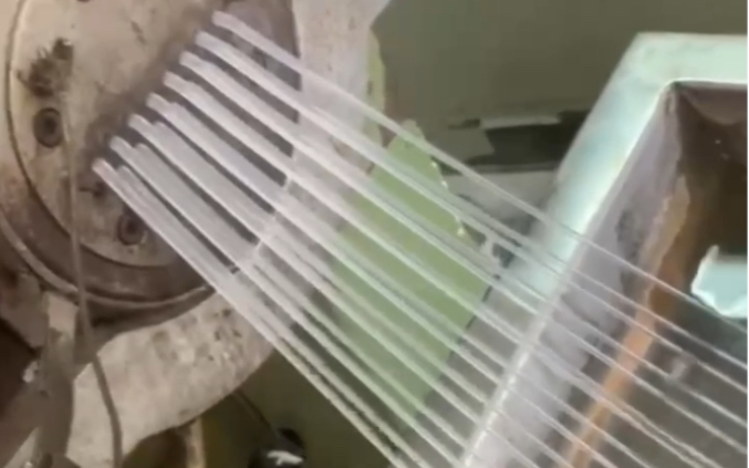 PVC透明颗粒生产厂家,PVC生产过程是不是像面条和大米一样,PVC...