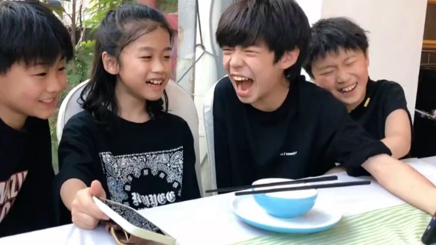“听说任何话加上双引号都会变得很高级”@臻臻 @张轶程