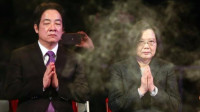 大陆忙着赚钱的时候,台湾忙着打仗,蔡英文走上不归路死路