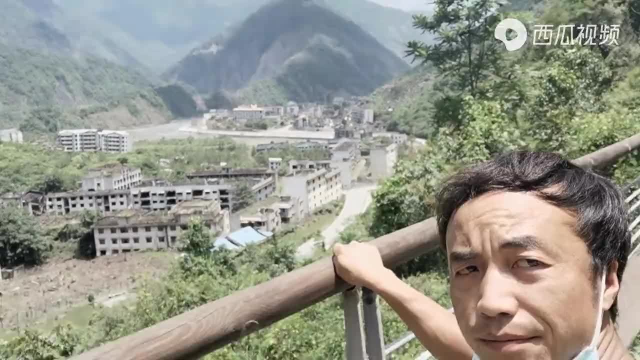 实拍四川北川老城地震遗址,整座县城变成了废墟,太让人心疼了
