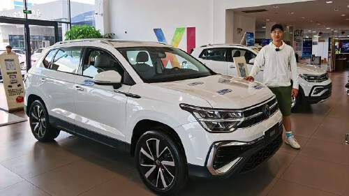 15万级SUV王者对决!大众途岳深度横评,哪款配置最值得入手?