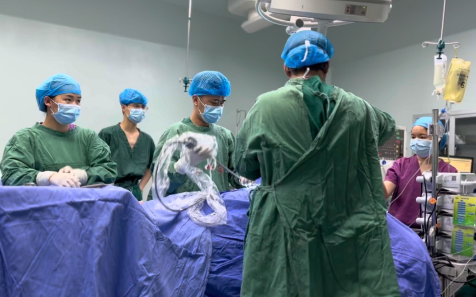 ...医师菁英荟基层医院巡讲第二期—开远站6.26手术展示:陈小波主任...
