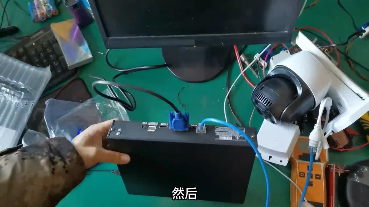 买了一台硬盘录像机!准备帮朋友安装一套监控