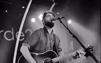 欧美冠军单曲,催泪神曲《Let Her Go》现场完美演唱版