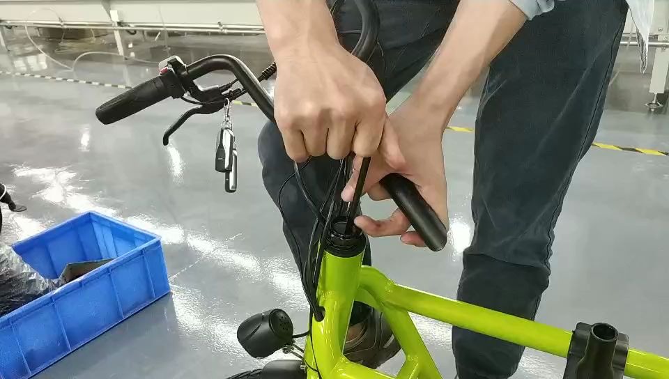 Q1立管安装视频