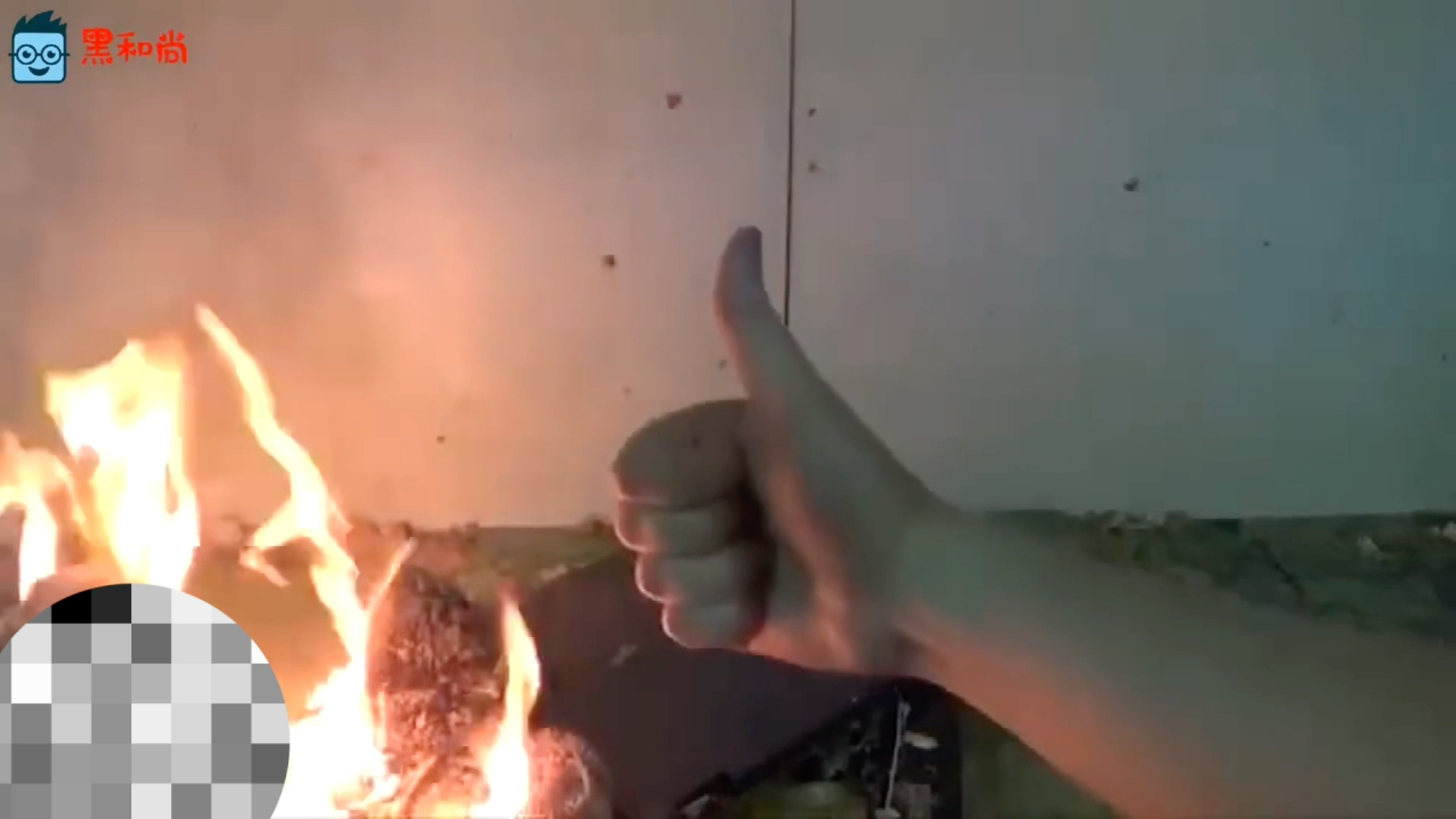 倒放砸电脑有多搞笑